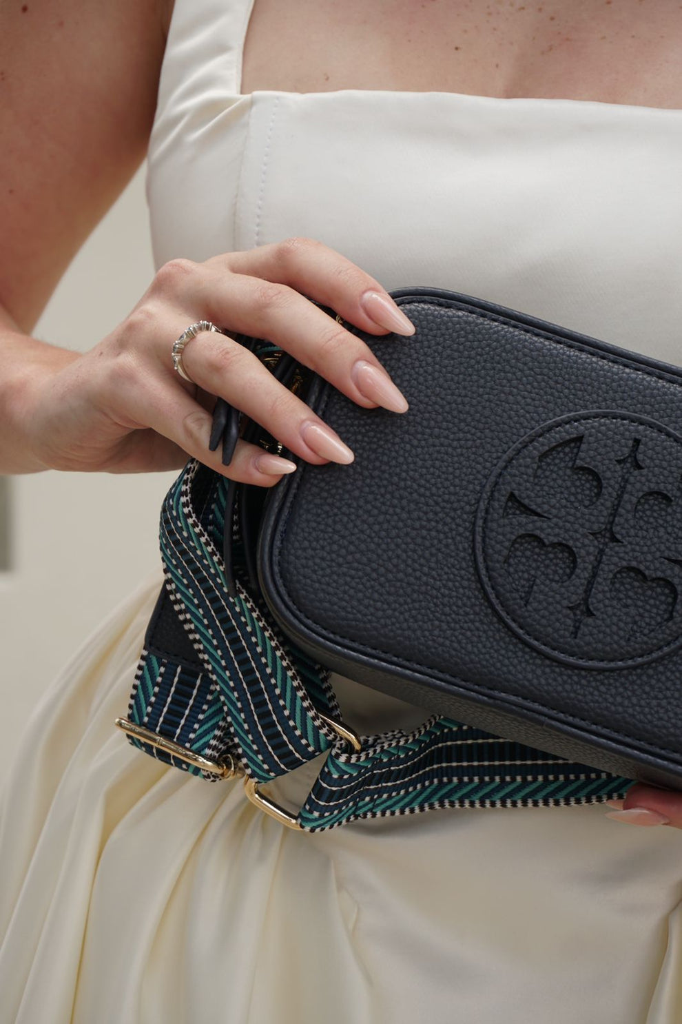 Custom Made Monogrammed Leather Handbags | Personalized Leather Handba ...